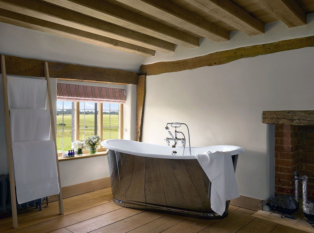 The Moat House - Overview | The Wow House Company