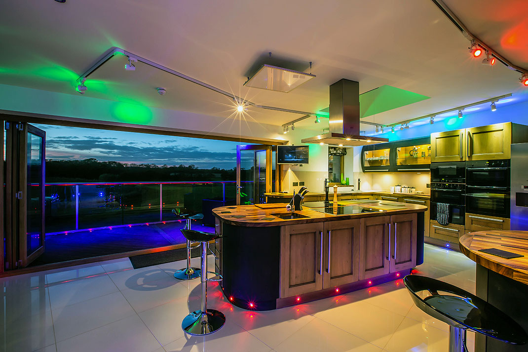 Rainbow House - Overview | The Wow House Company