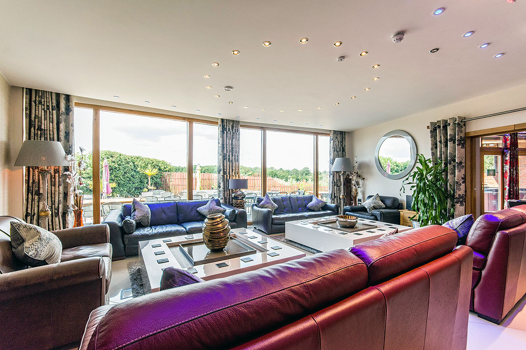 Rainbow House - Overview | The Wow House Company