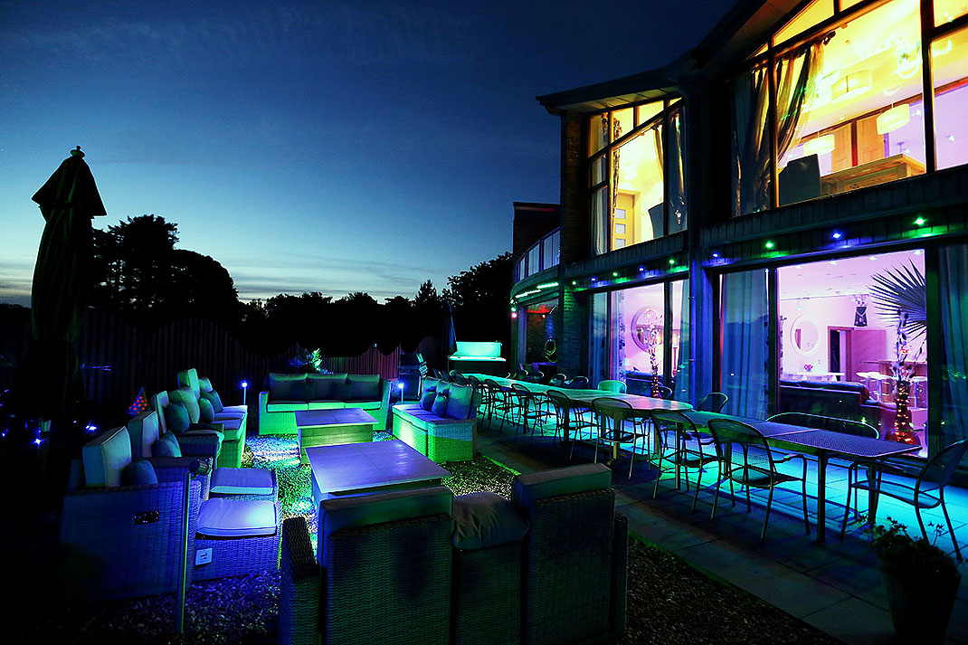 Rainbow House - Overview | The Wow House Company