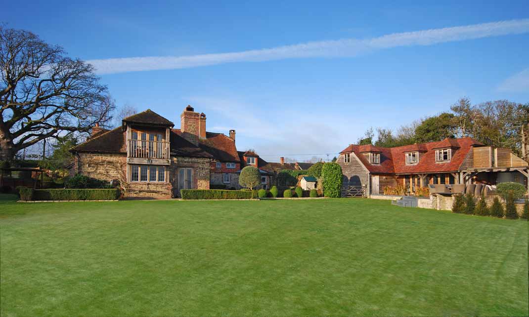 Cromwell House - Overview | The Wow House Company