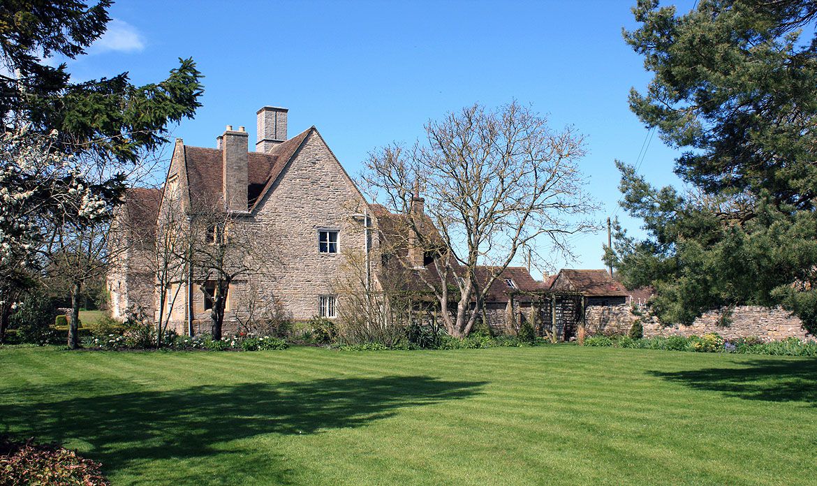 Honeybourne Manor - Overview | The Wow House Company